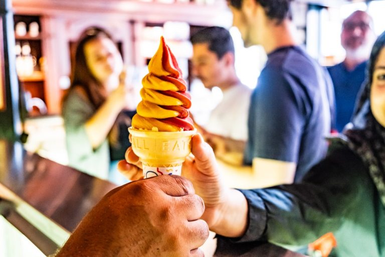 Halo Pub | Palmer Square